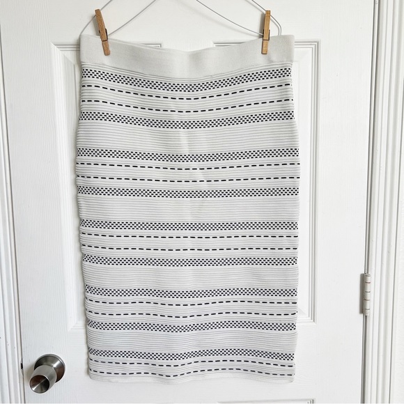 New York & Company | Skirts | Eva Mendez Nyco Bodycon Pencil Skirt Back ...